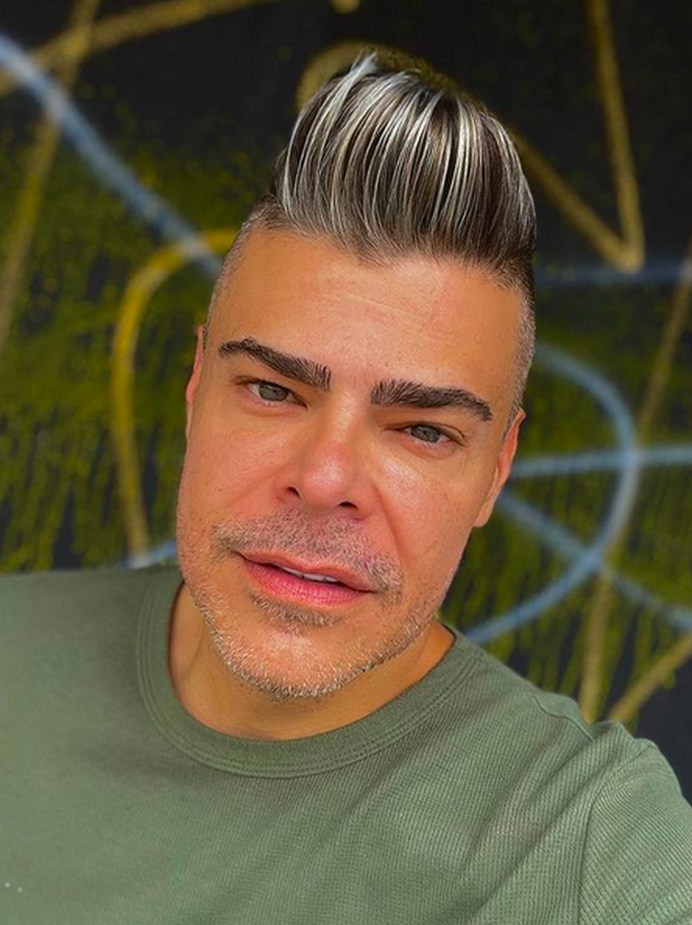 Rafael Vanucci lembra da mãe Vanusa: 'Três anos sem você, só queria ter ...