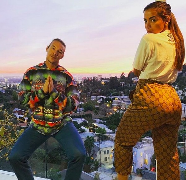Diplo posta foto com Anitta e dispara: 'O nome dela é Jennifer'