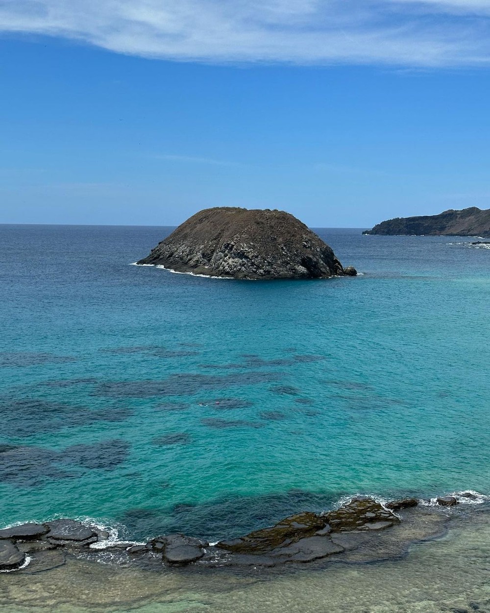 Sasha Meneghel posa na praia e se declara a Fernando de Noronha ...