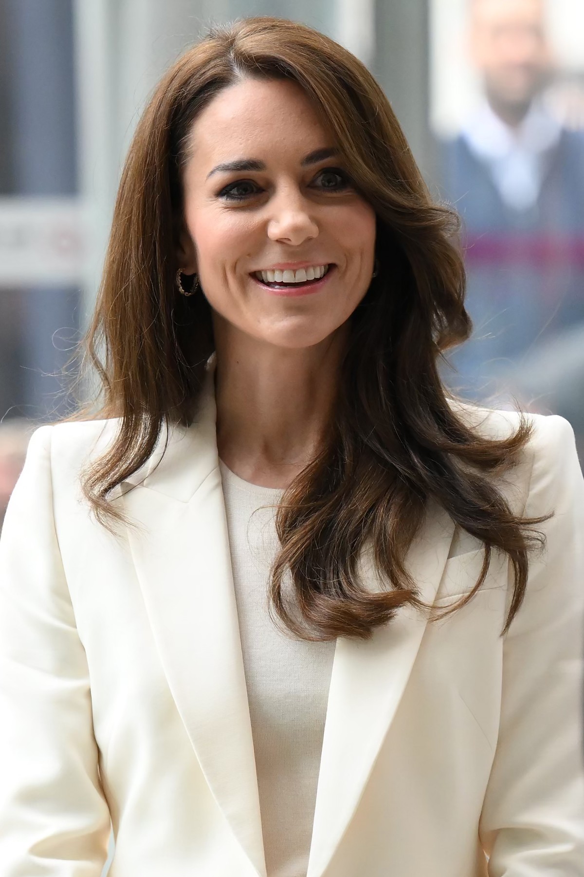 Kate Middleton usa brinco de diamantes avaliado em R$47 mil
