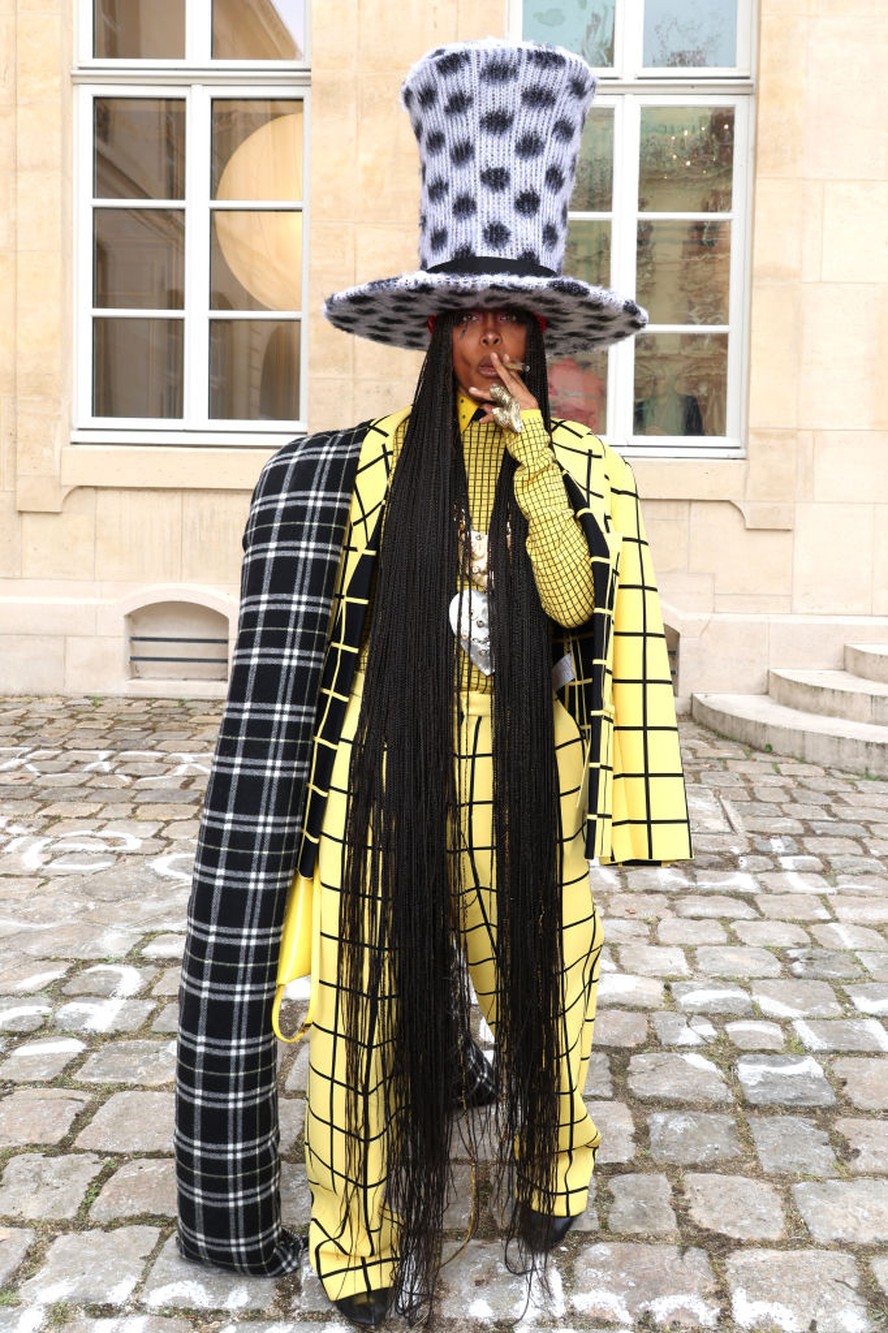 Erykah Badu concentra flashes na primeira fila da Marni, na semana de ...