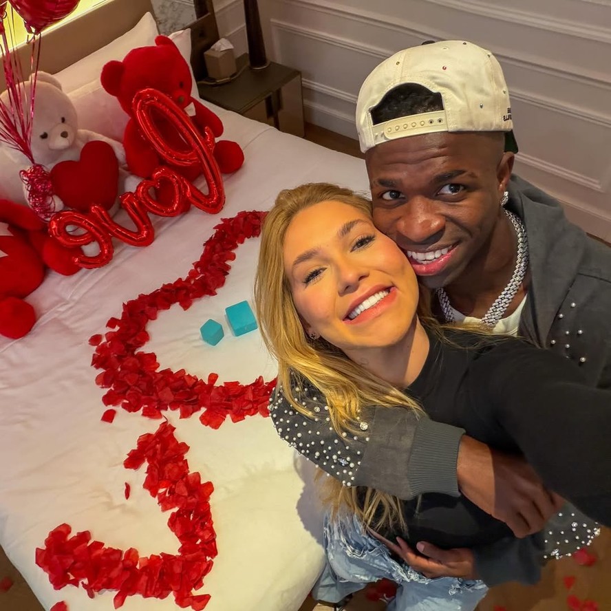 Virginia Fonseca e Vinicius Júnior assumem namoro