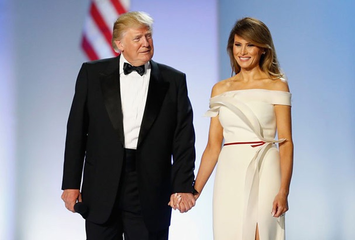 Filhas de Trump roubam a cena com vestidos de gala na noite da posse