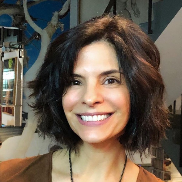 Helena Ranaldi muda o visual: 'Sensível mudança'