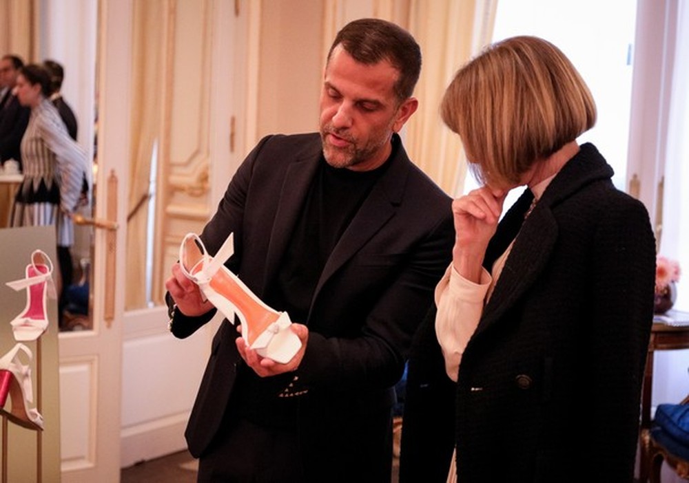 Alexandre Birman apresenta sua coleção de primavera 2020 em Paris