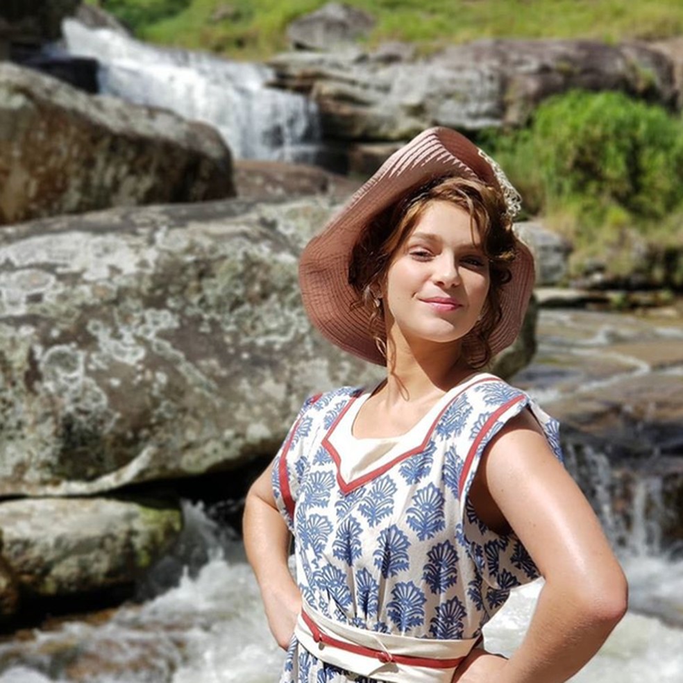 Isabella Santoni sobre mudanças de visual: 'Eu não sei quem sou'