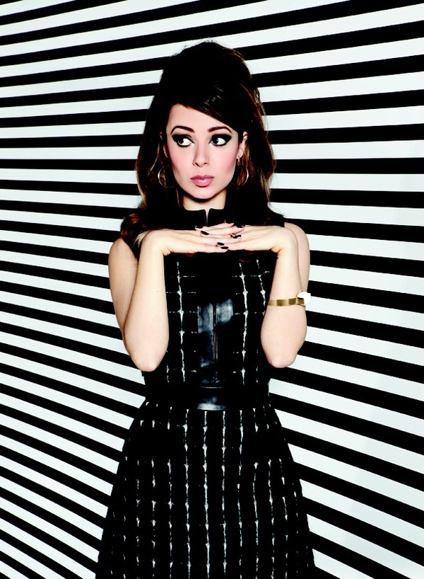 Sandy completa 34 anos. Acompanhe a evolução de estilo da cantora!