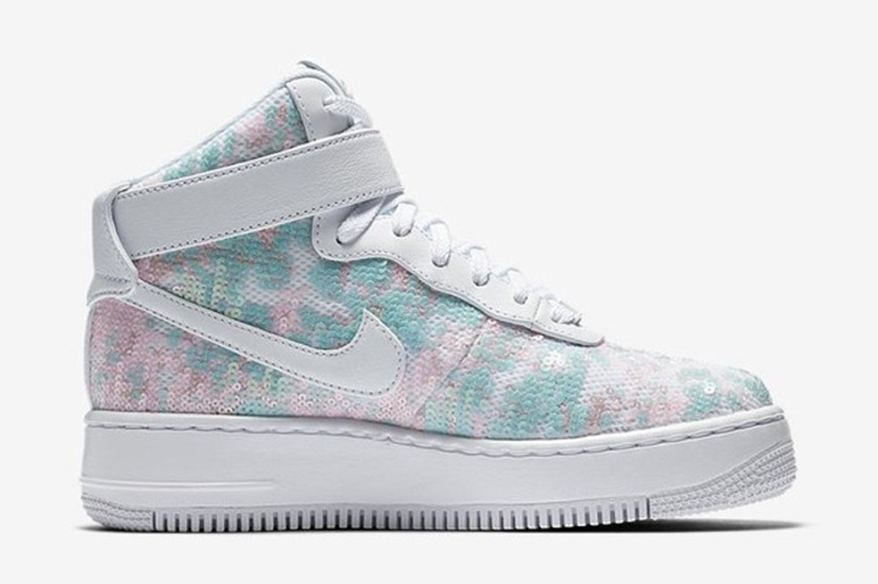 Nike lança tênis inspirado na Cinderela!