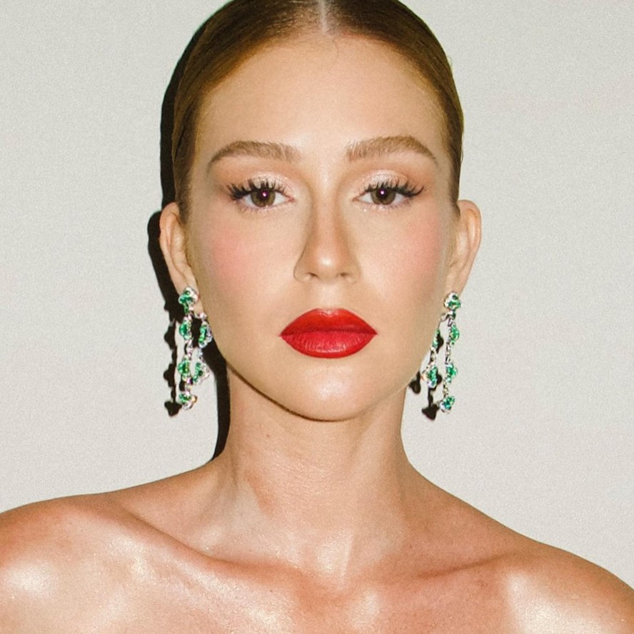 Os detalhes por trás dos penteados e maquiagens de Marina Ruy Barbosa ...