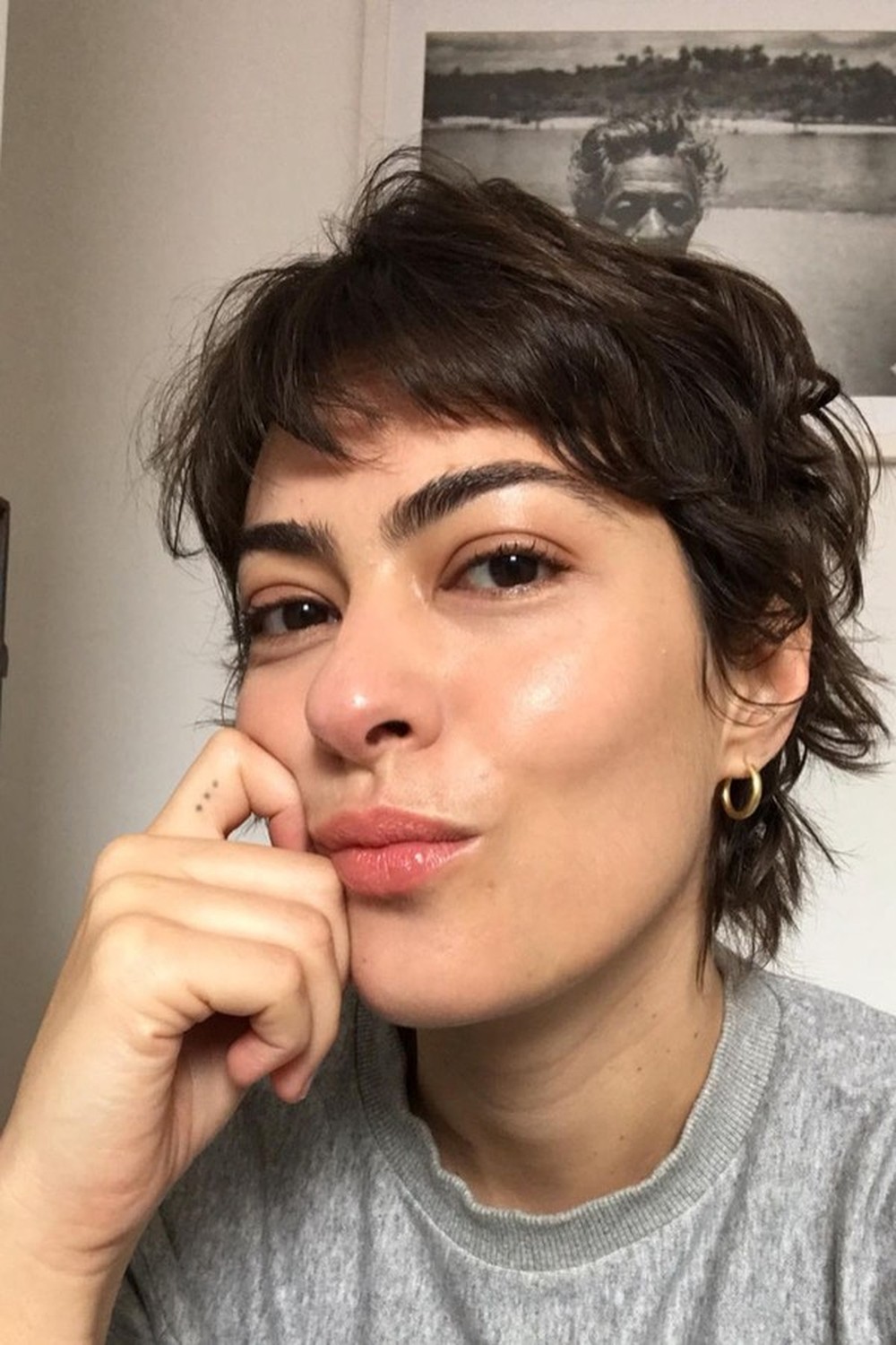 Isabel Wilker cria Instagram em homenagem ao pai José Wilker