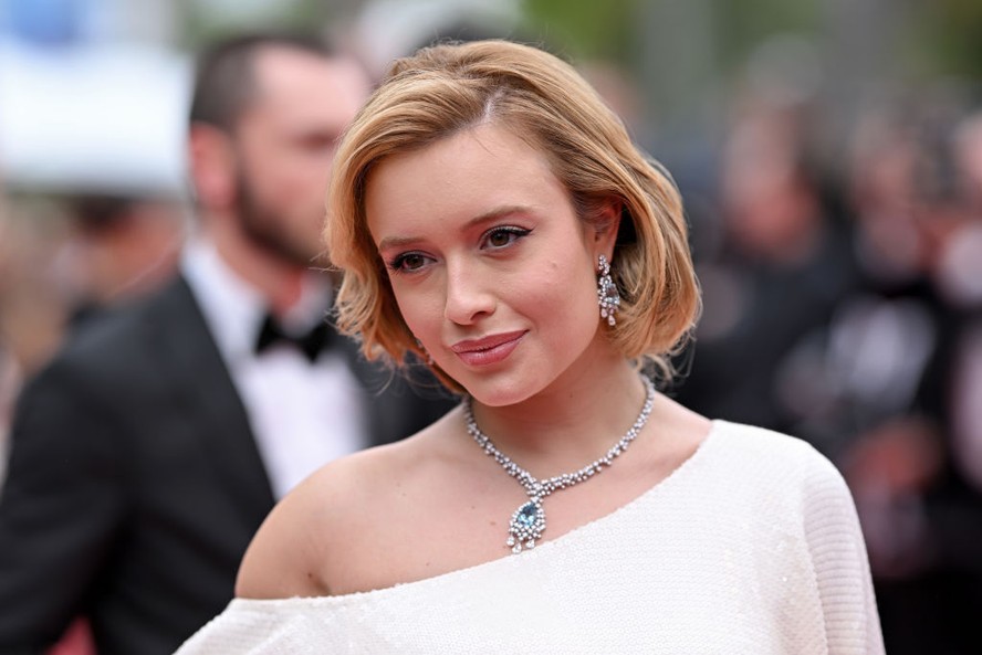 Festival de Cannes 2024: Maria Braz aposta nas plumas para estreia no ...