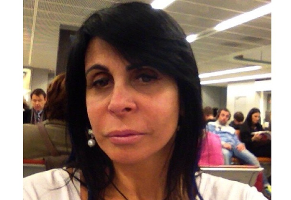 Empresária internacional: Gretchen abre loja em Paris