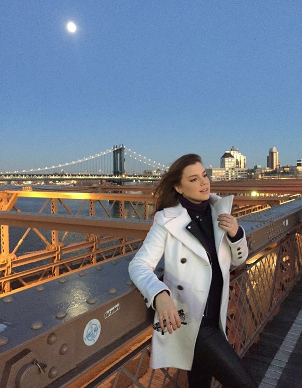 Alice Wegmann passa temporada em Nova York e elege seus hot spots