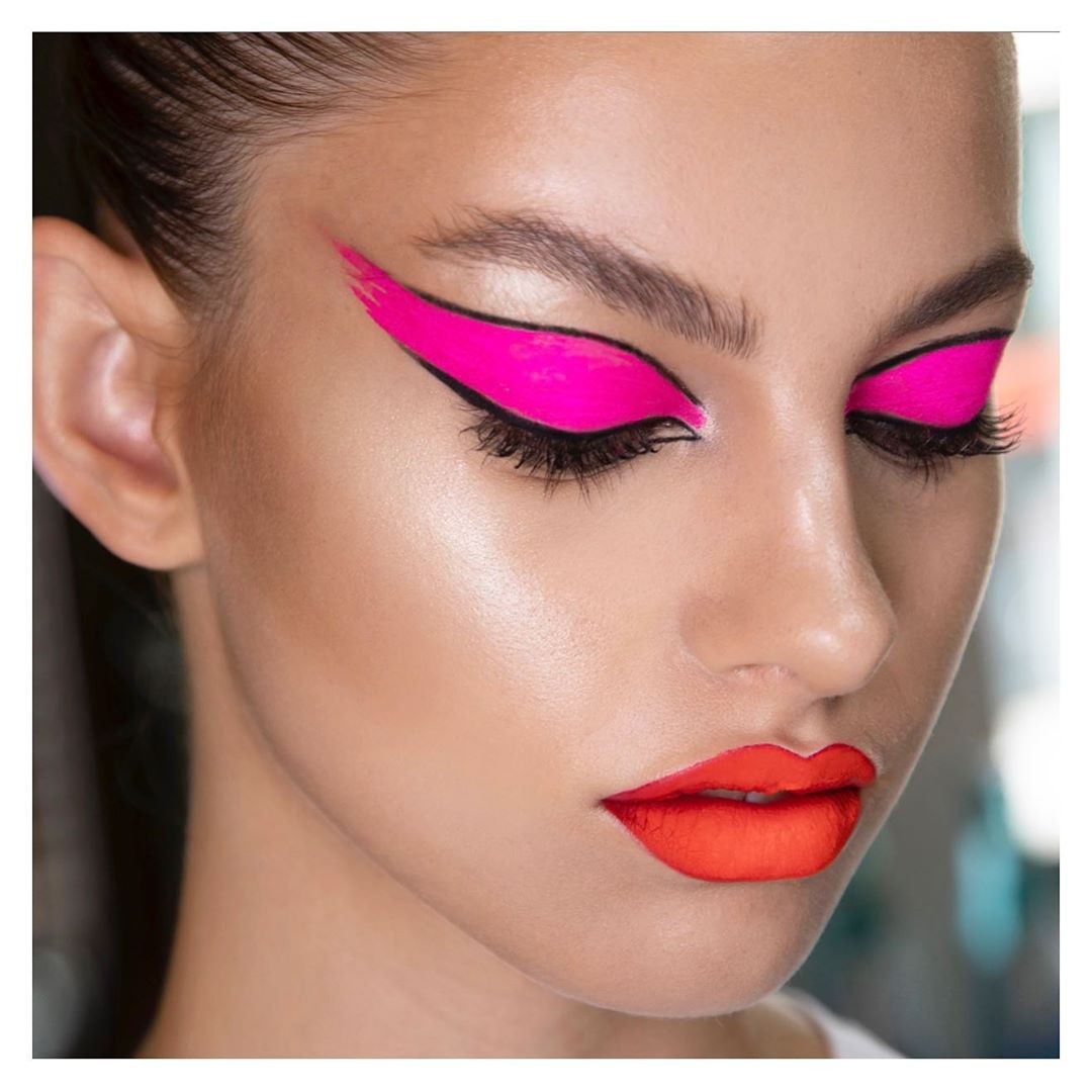 28 inspirações de make rosa para você arrasar no Geração Glamour