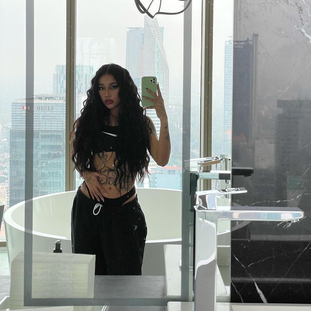 Conheça o estilo de Selene, atriz que faz par romântico com Giovanna ...