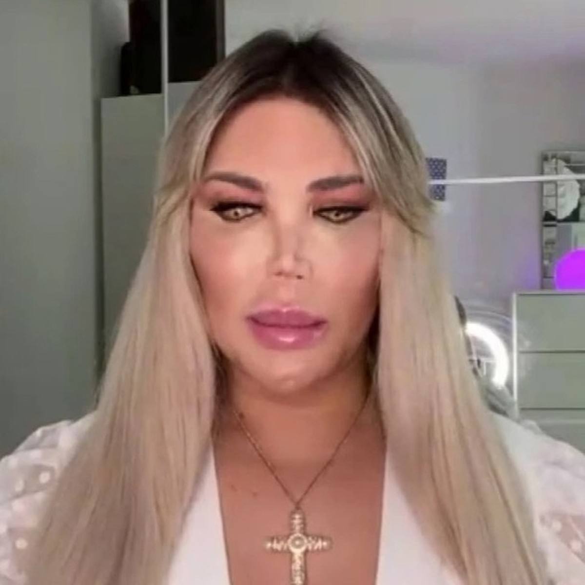 Jessica Alves reaparece em programa de TV: 'Fazia a transição ou morria'