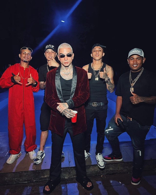 MC Guimê celebra aniversário cercado de mulheres; confira álbum