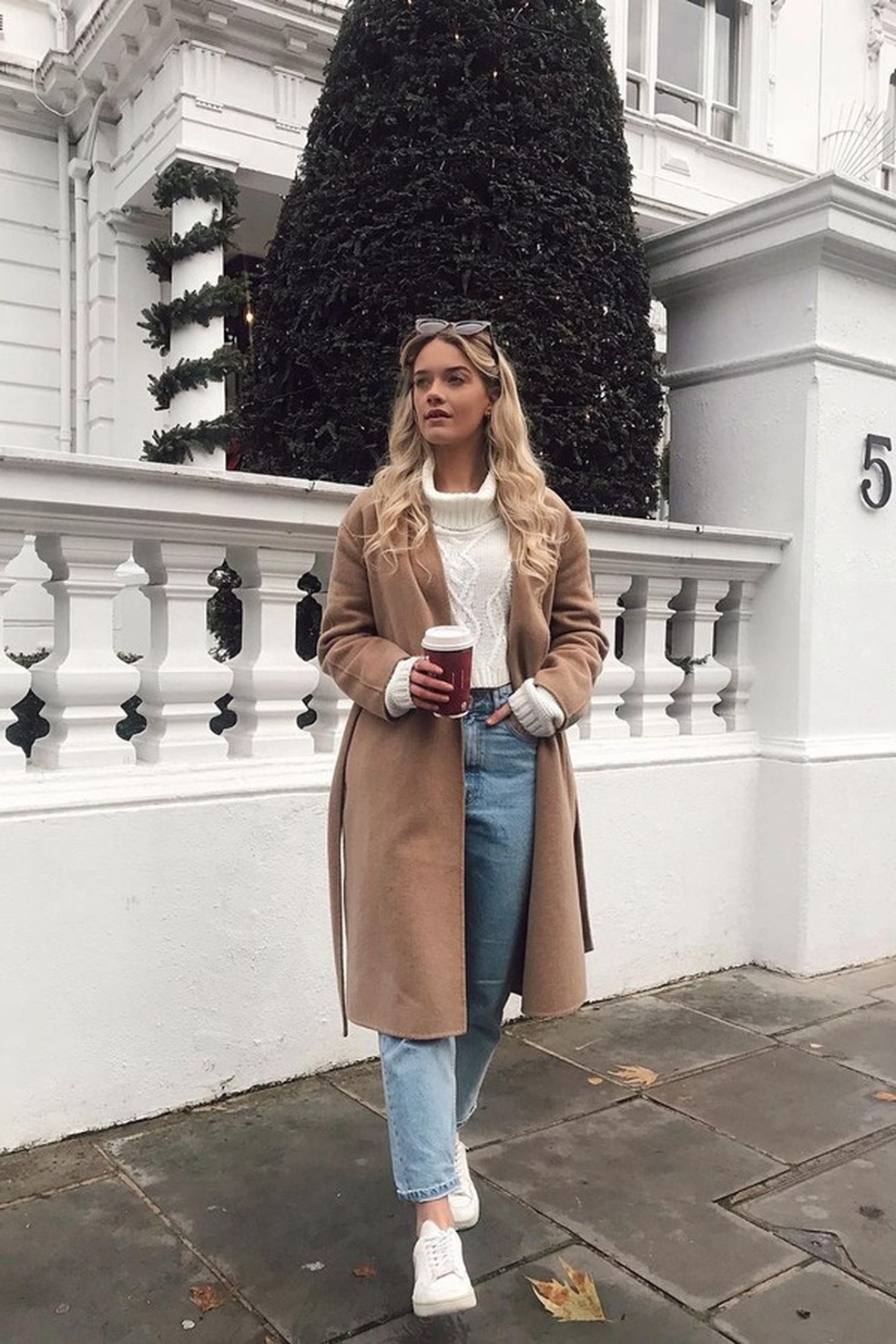 Mom jeans: 15 inspirações do modelo que voltou com tudo