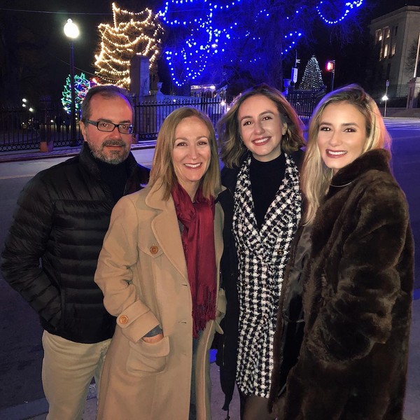 Quem é a brasileira que desbancou Taylor Swift e se tornou a bilionária ...