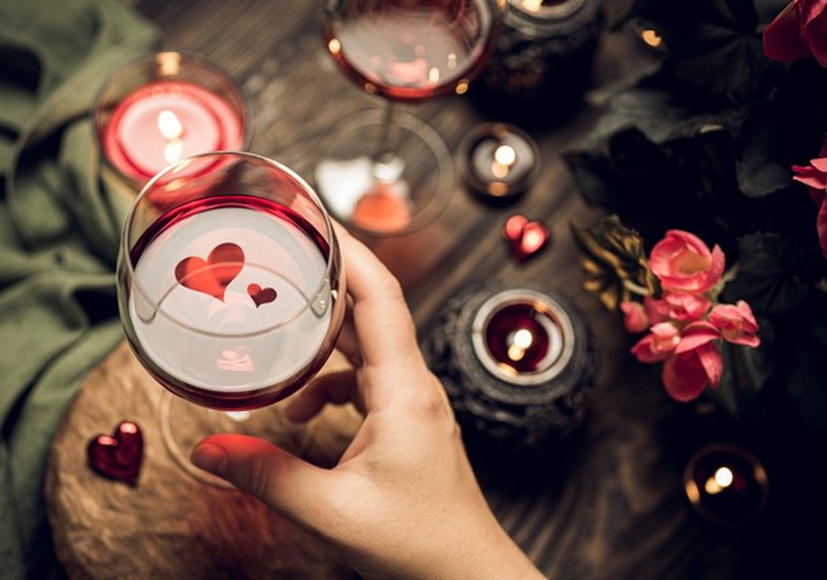 Valentine's Day: busca por inspirações para encontros em casa dobrou ...
