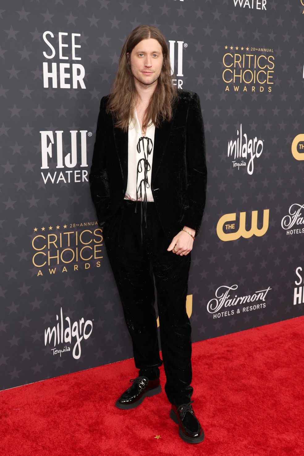 Critics Choice Awards 2023: homens ousam no tapete vermelho; Veja looks!