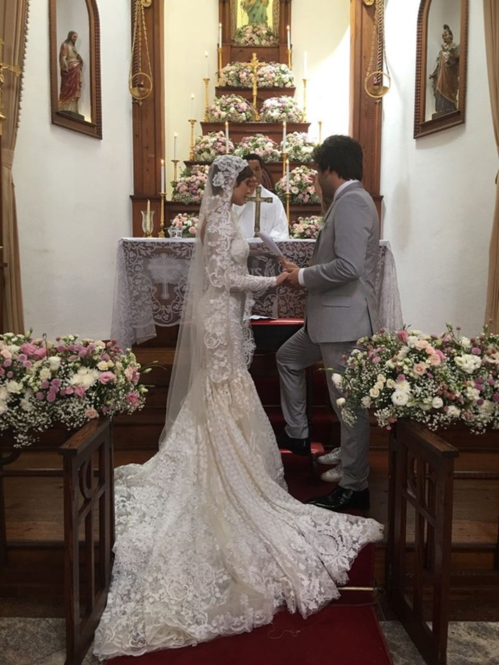 'A Lei do Amor': personagem de Isabella Santoni se casa com vestido by ...