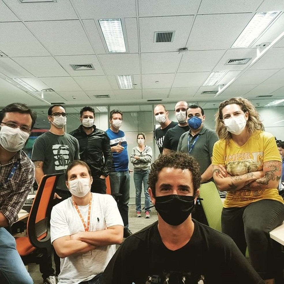 Em post emocionante no dia do jornalista, Felipe Andreoli mostra ...