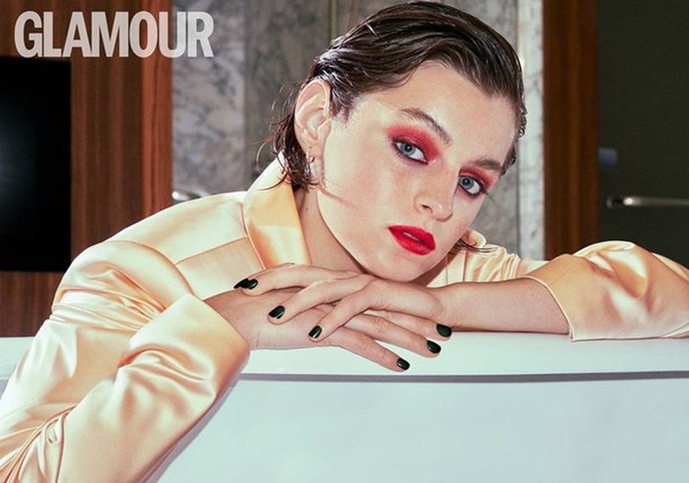 Emma Corrin responde críticas sobre seu papel em 'The Crown' e fala ...