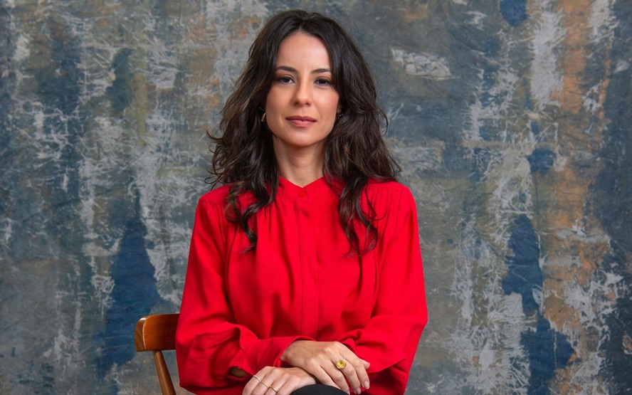 Andréia Horta reflete sobre maternidade e recomeço de Zenilda em Três ...