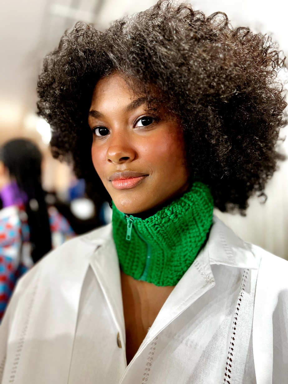 'Beachcore' é a estética da vez na beleza, de acordo com o SPFW ...