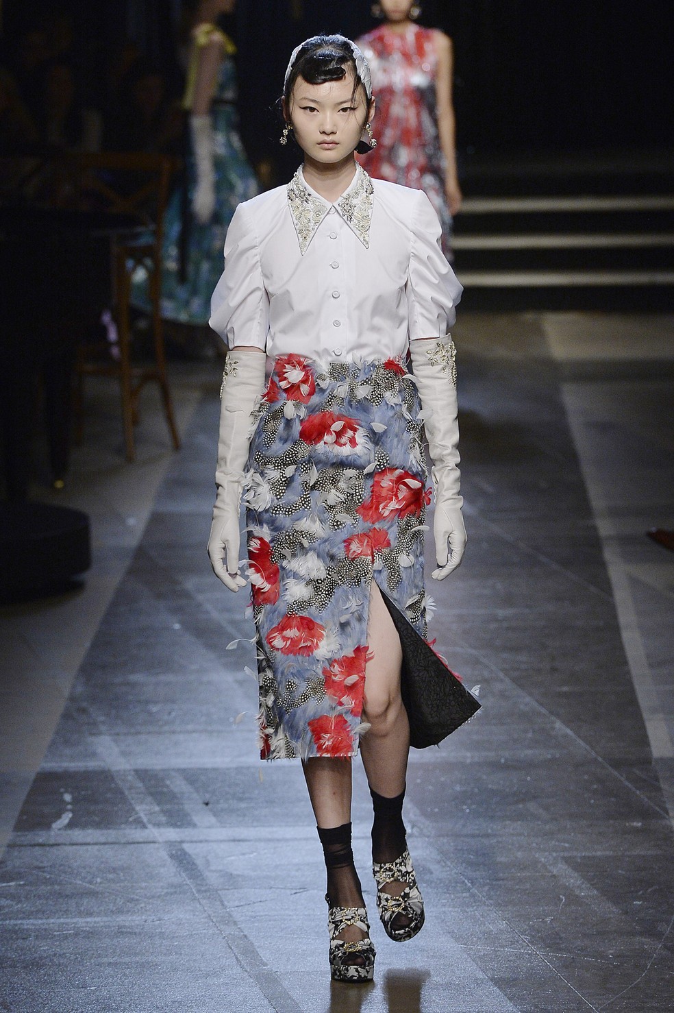 Bem-vinda, primavera! Floral é tendência nas passarelas internacionais