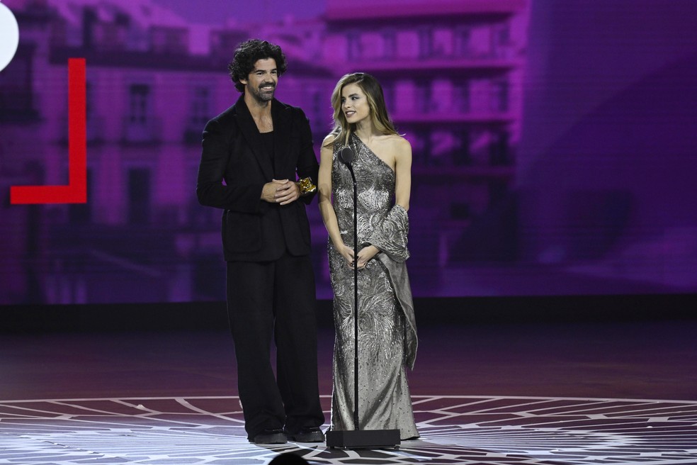 Giulia comenta sobre últimos shows da sua turnê no Rio: 'imensamente ...