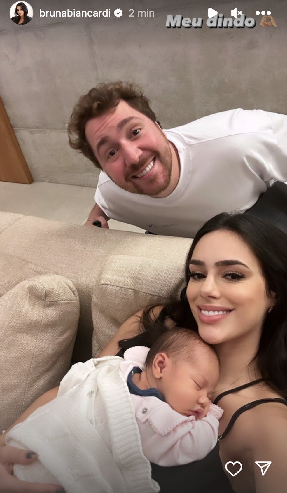 Bruna Biancardi encanta com cliques com amigos e filhos na piscina: 'Quando olham feio para a ...