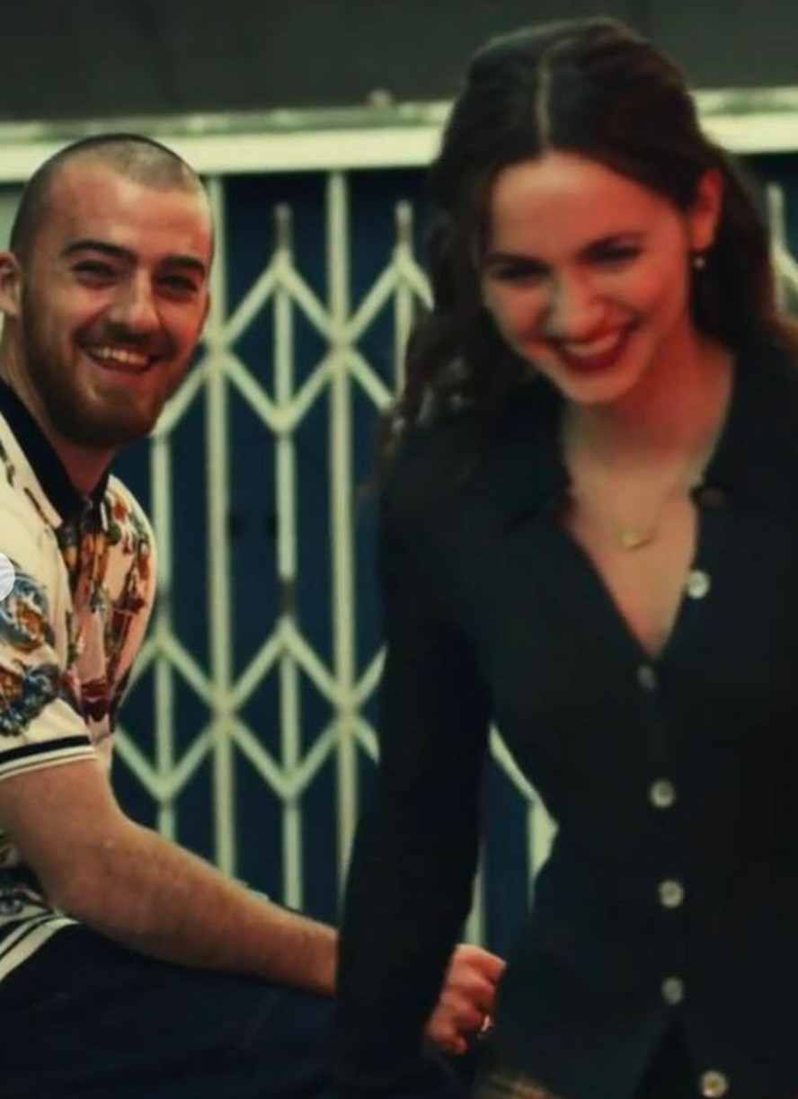 Maude Apatow, par romântico de Angus Cloud, lamenta a morte do ator ...