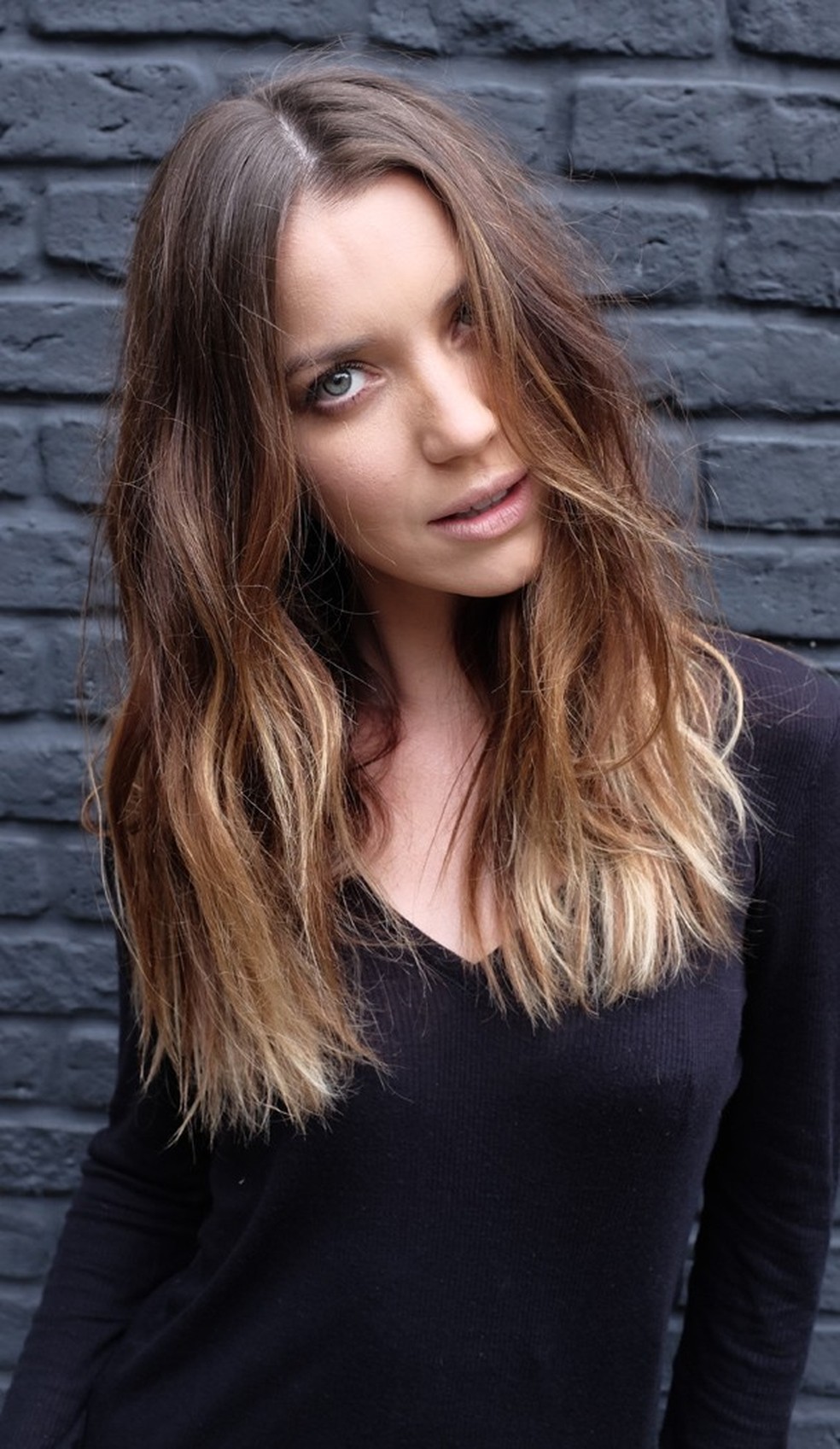 Nathália Dill Muda O Visual Para Estrear No Teatro