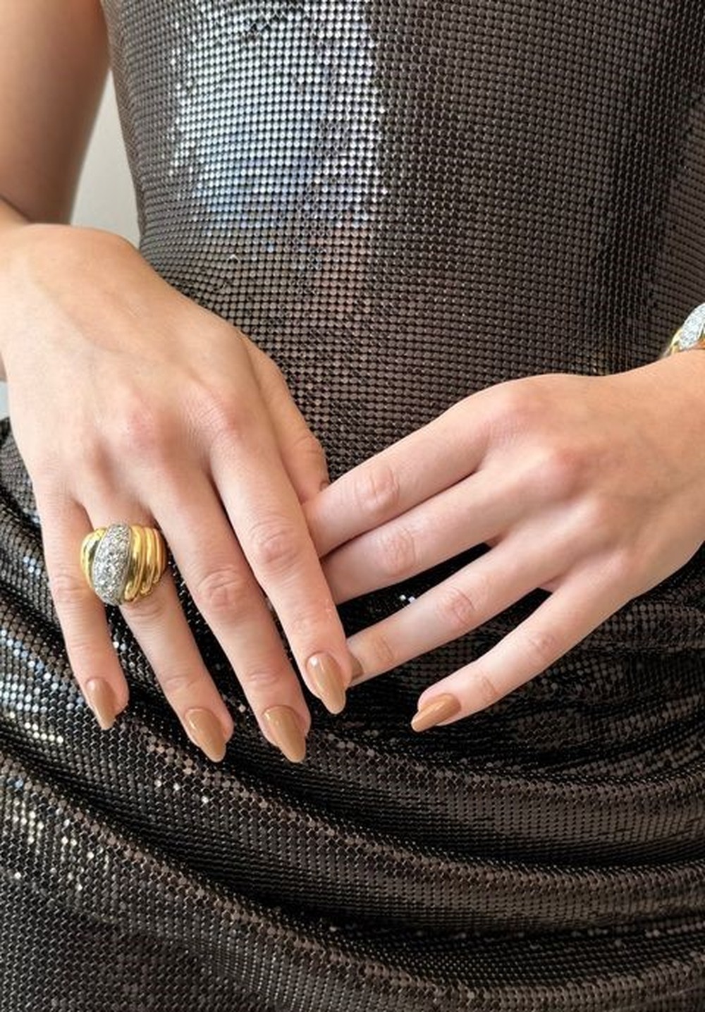Aqui estão todos os produtos usados nas unhas de Margot Robbie para o Oscar