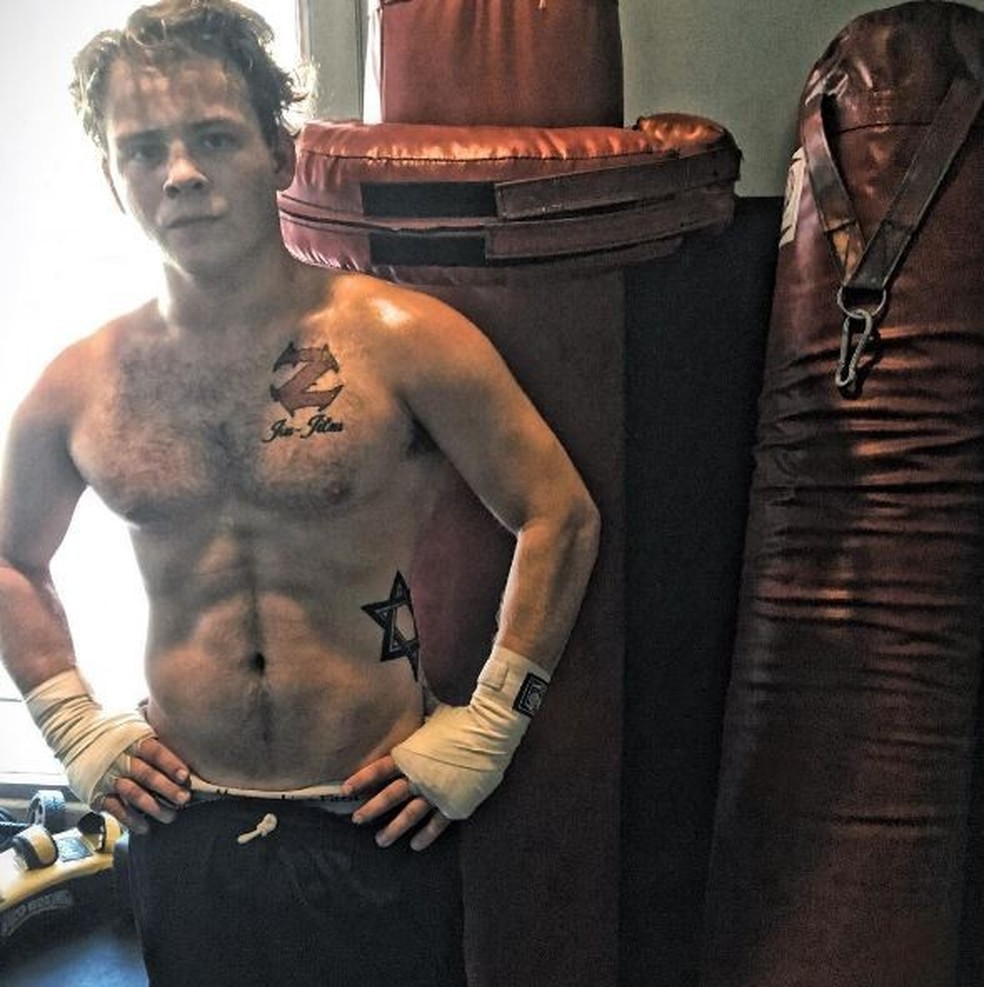 Lembra dele? Astro de 'Stuart Little' exibe corpo definido nas redes