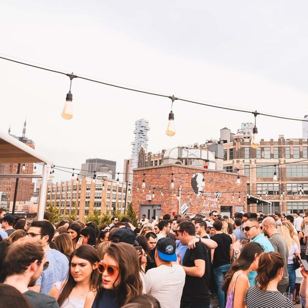26 bares e rooftops para curtir o verão em Nova York