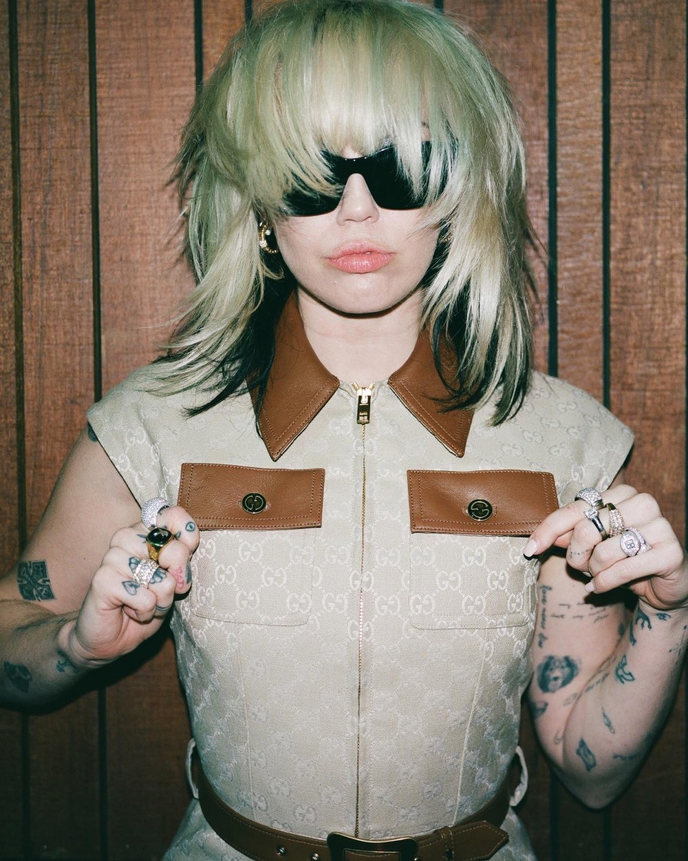 Miley Cyrus quebra recorde e se torna a cantora com mais ouvintes ...