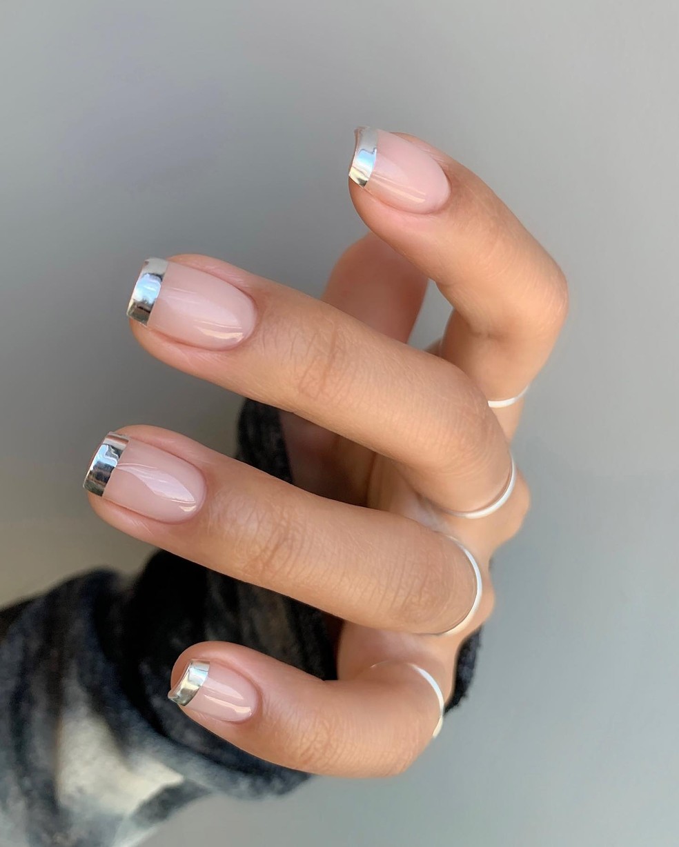 10 ideias de nail art perfeitas para a temporada de sol em virgem