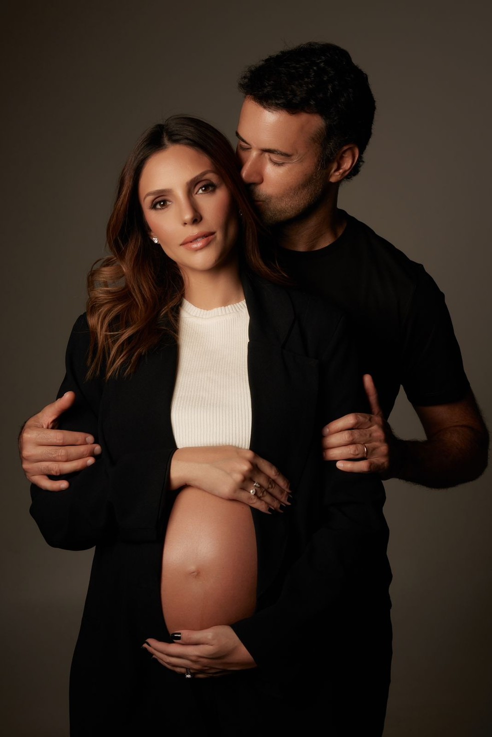 Na reta final da gravidez, Carol Celico reflete sobre maternidade ...