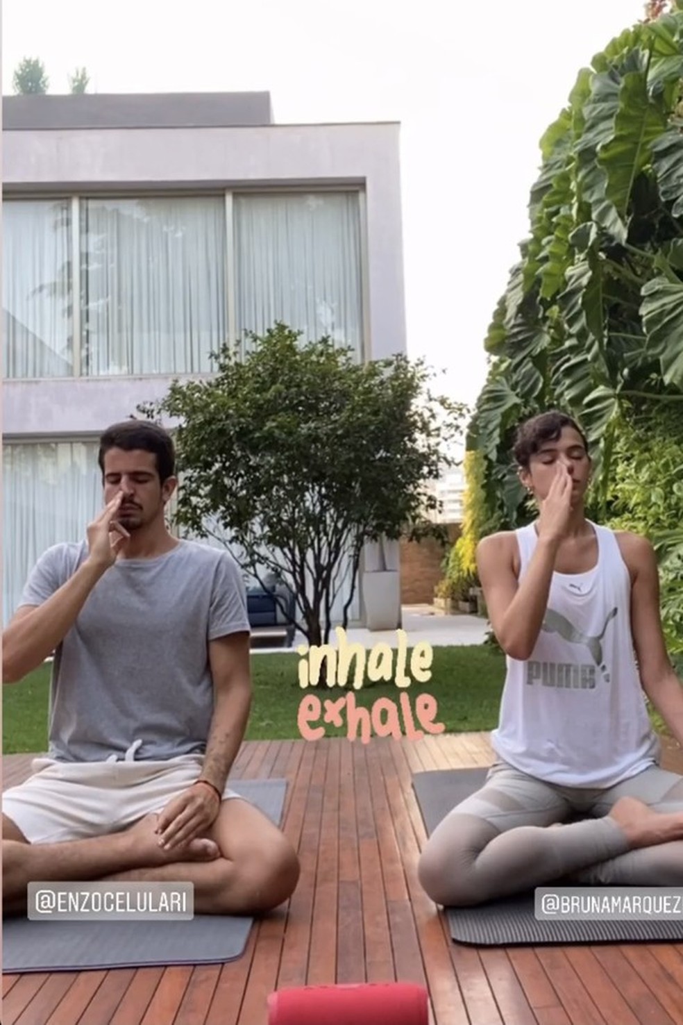 Bruna Marquezine e Enzo Celulari meditam juntos