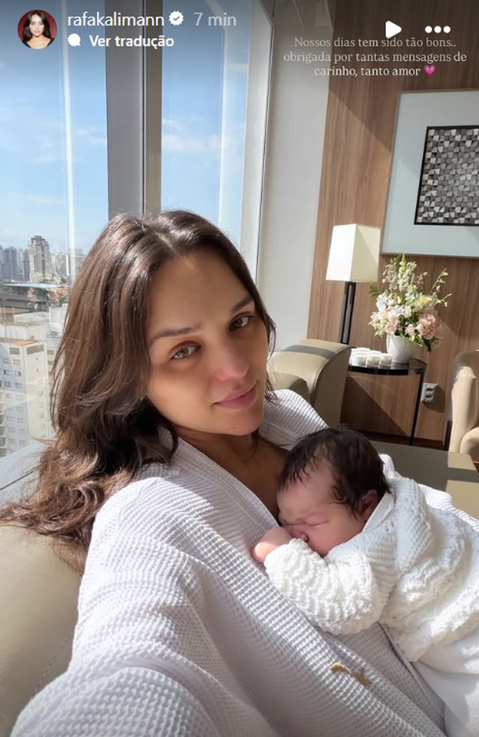 Após sair da maternidade, Rafa Kalimann se derrete pela filha: 'Nossos ...