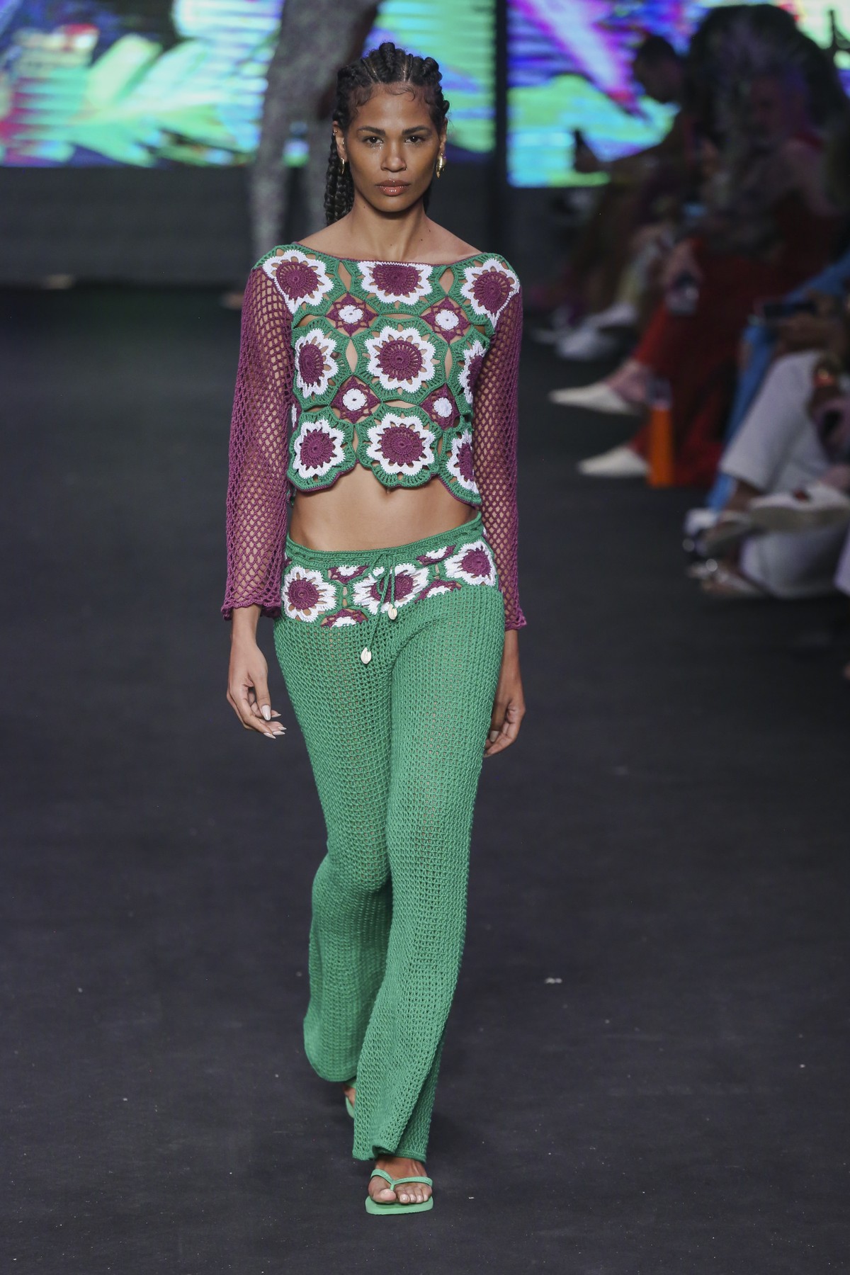 Flores para o verão, sim: 15 looks floridos para te inspirar nesta ...