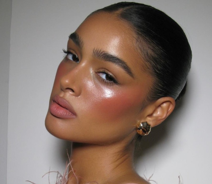 ⁠Pearl Skin: tudo sobre a tendência de pele cintilante que está ...