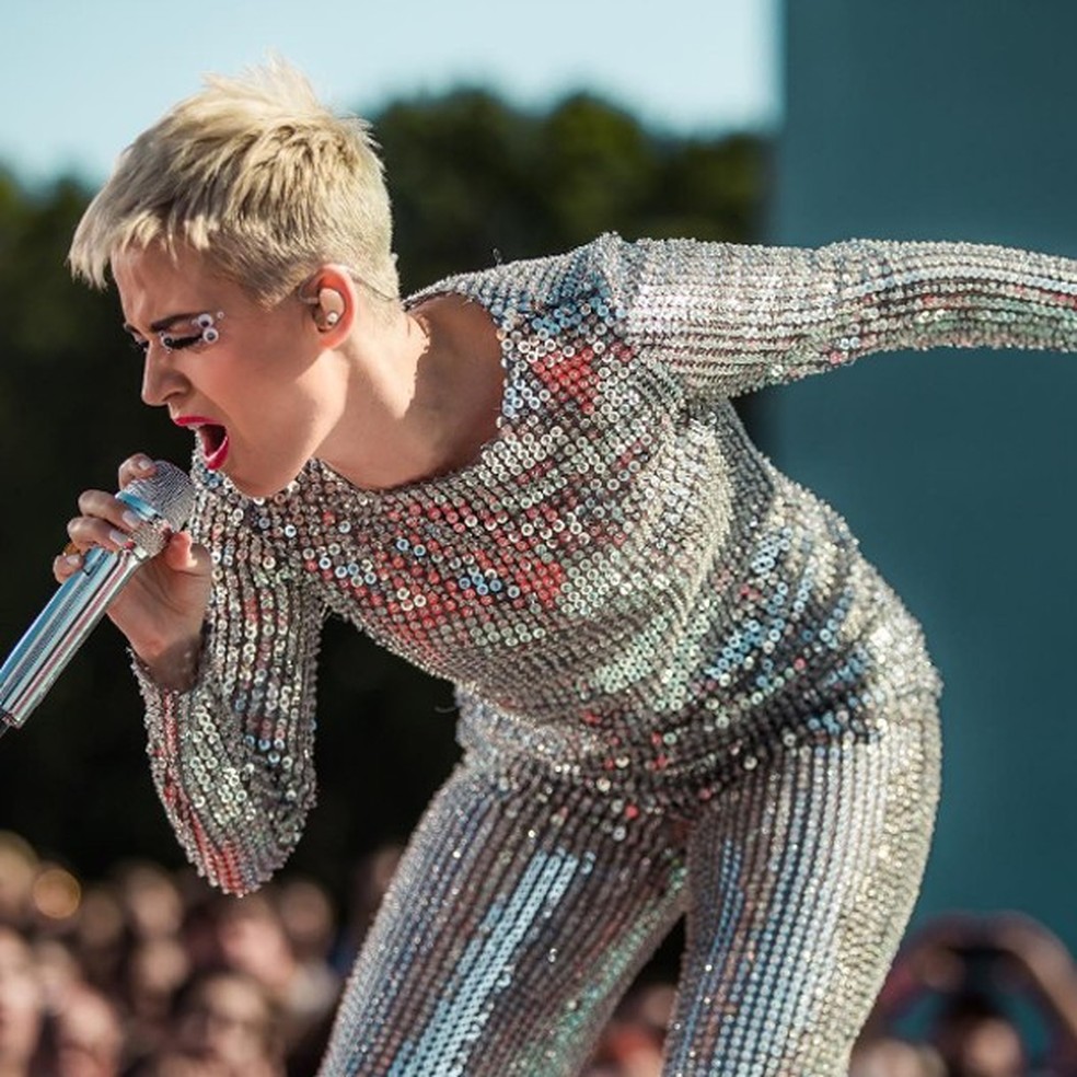 Katy Perry anuncia mudança de cidade em shows no Brasil