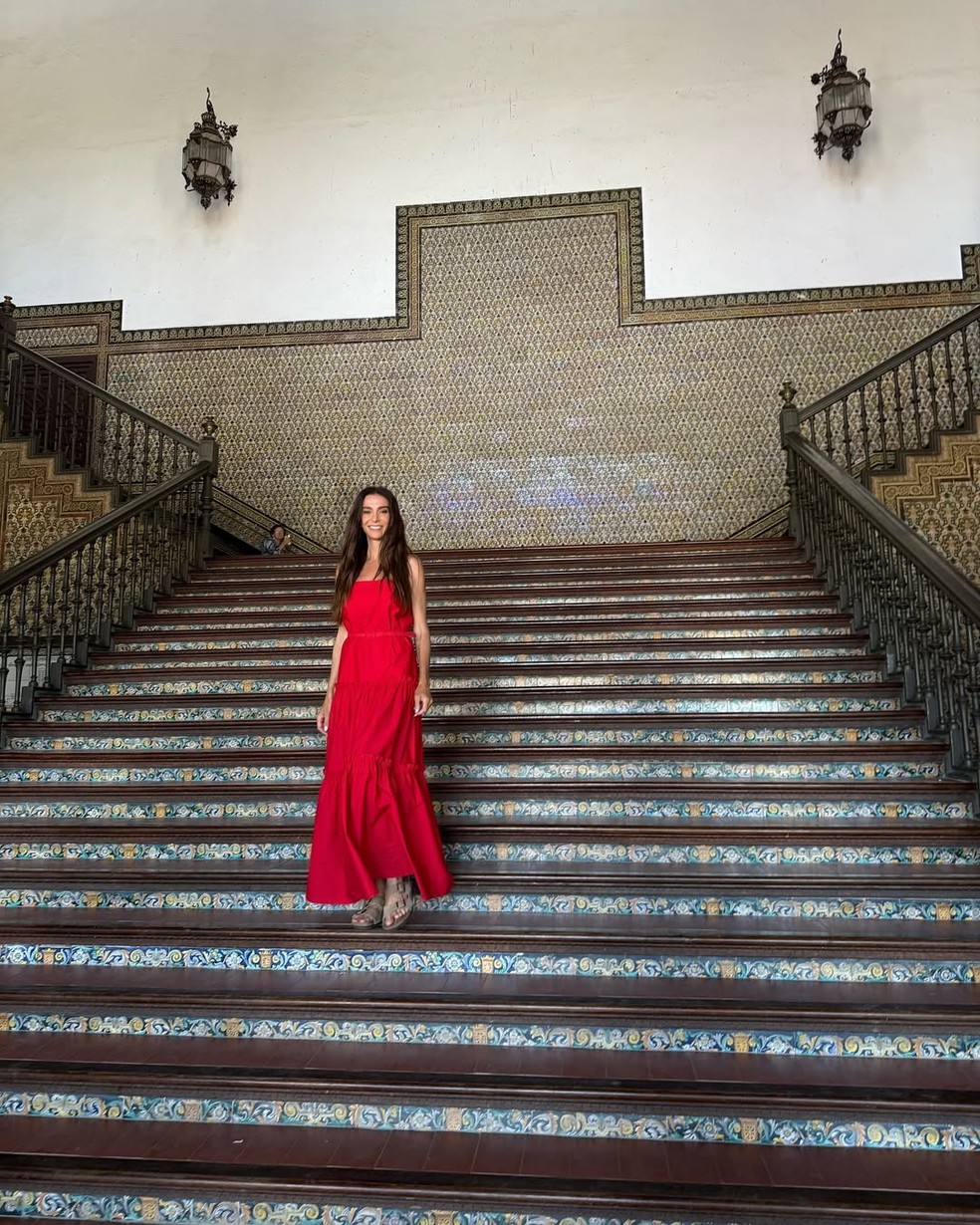 Mônica Martelli mostra viagem pela Espanha: 'Estou amando'