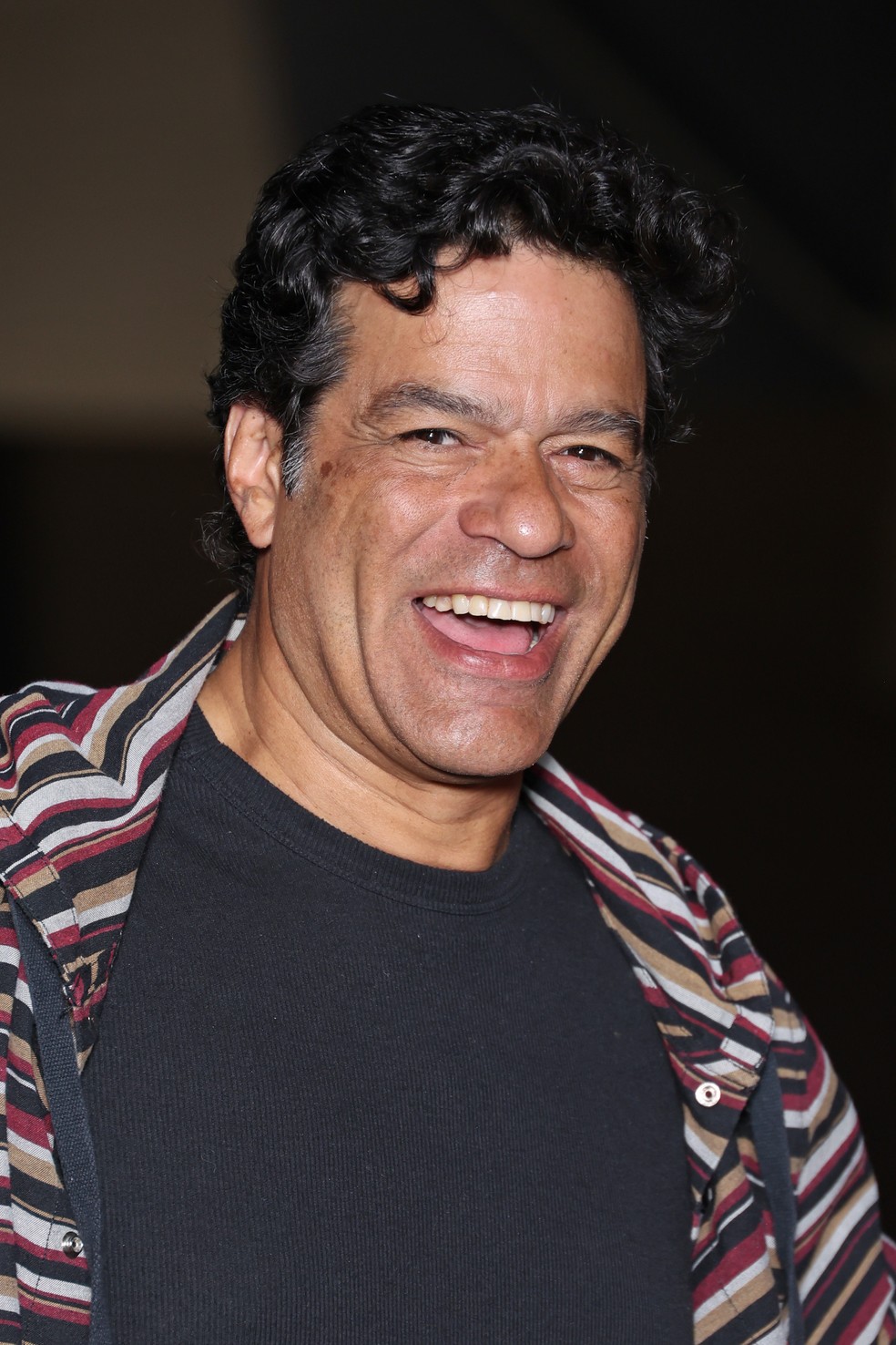 Raí marca presença em tapete vermelho Pré-Olímpico