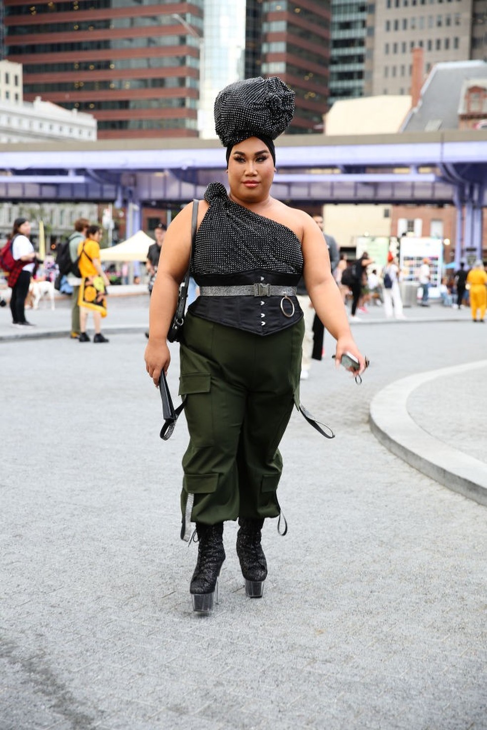 Moda plus size: 10 ideias de looks diretamente do street style