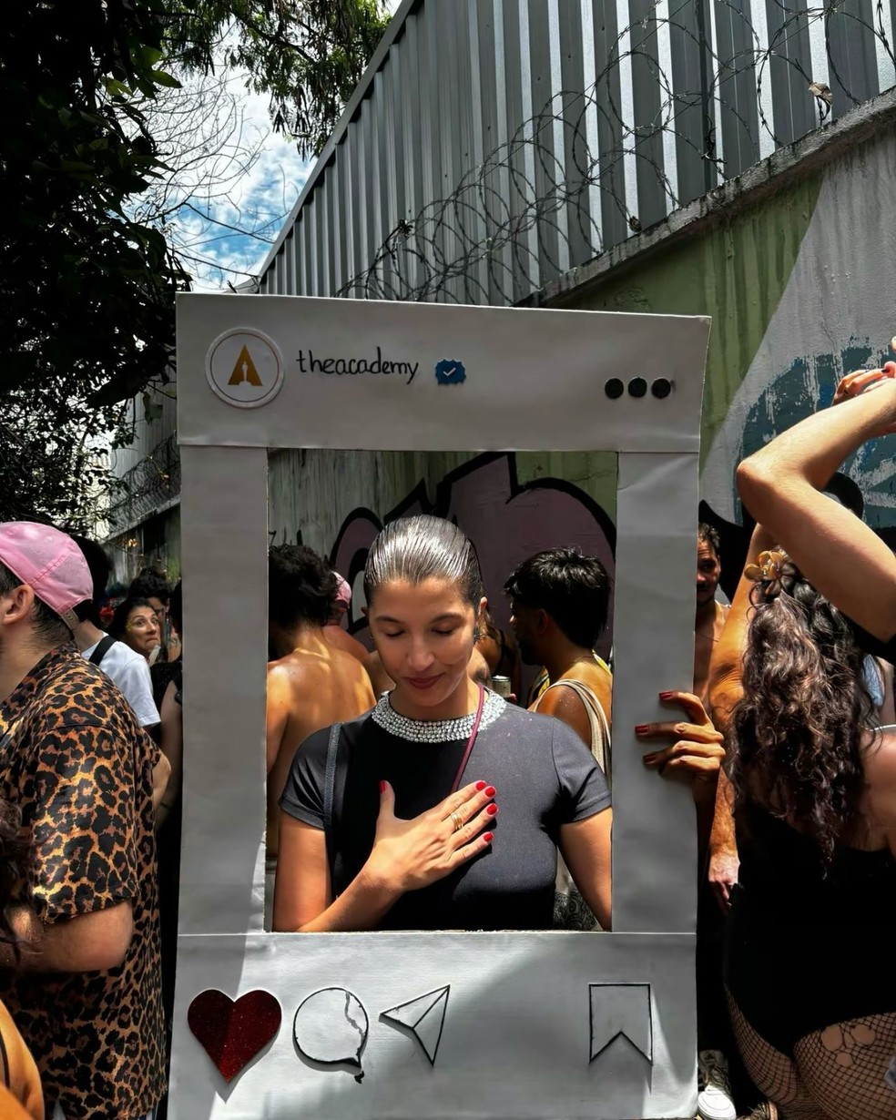 Fernanda Torres vira inspiração de fantasia no Carnaval em meio a ...